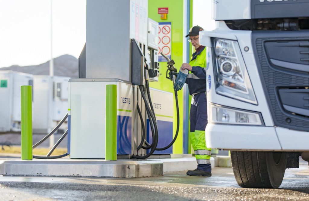 How Neste succeeded in digital growth - Exove